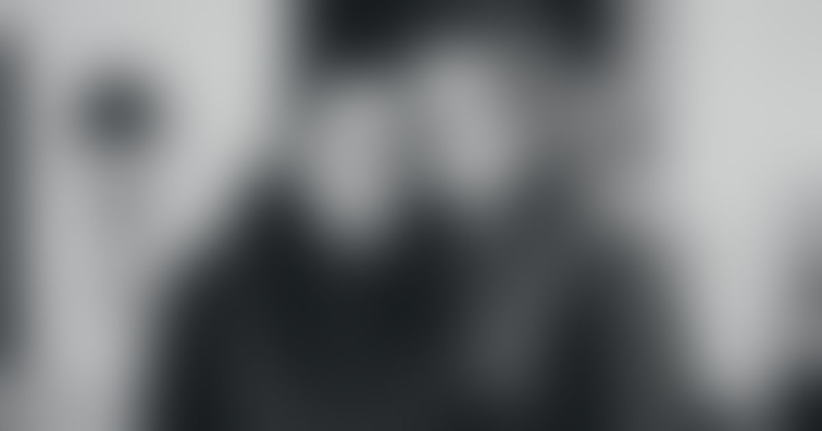 Revolver Heart, zgodba o sestrah - Trend - Elle.si