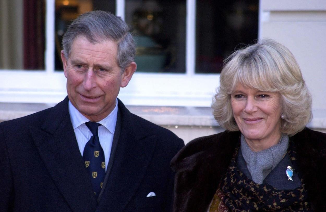 Sporni telefonski pogovor med Charlesom in Camillo, ki je spremenil tok ...