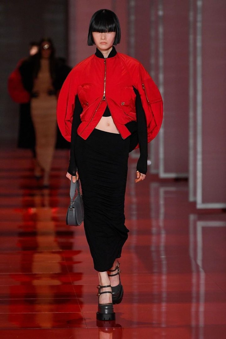 Modne revije in zvezdnice napovedujejo: Letošnjo zimo se vrača ta ...