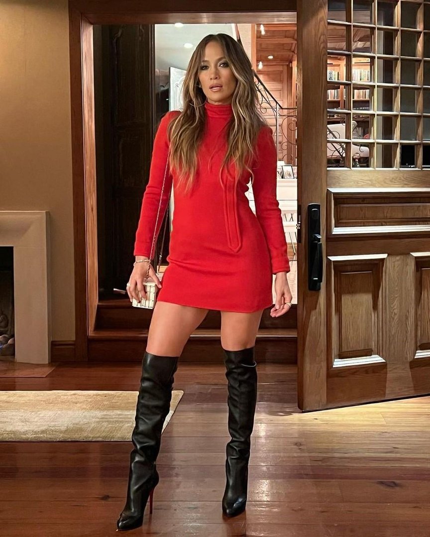 Zimska manikira Jennifer Lopez osvaja trende: Namesto standardnih ...