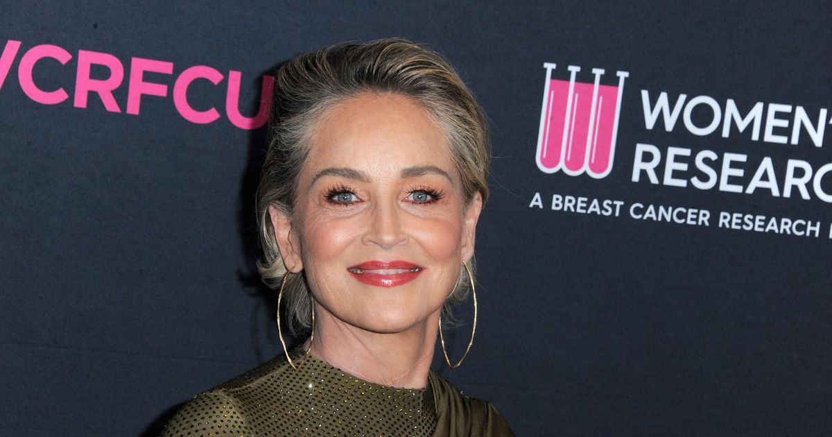 S to rutino Sharon Stone ohranja svoj svež in mladosten videz ...