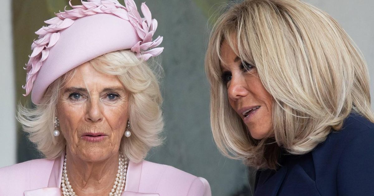 Brigitte Macron vs. kraljica Camilla: Katera je izbrala lepšo modro ...