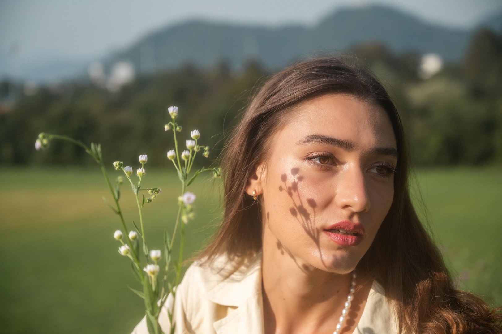 Zala Djuric pokazala najbolj učinkovito kombinacijo pričeske in šminke ...
