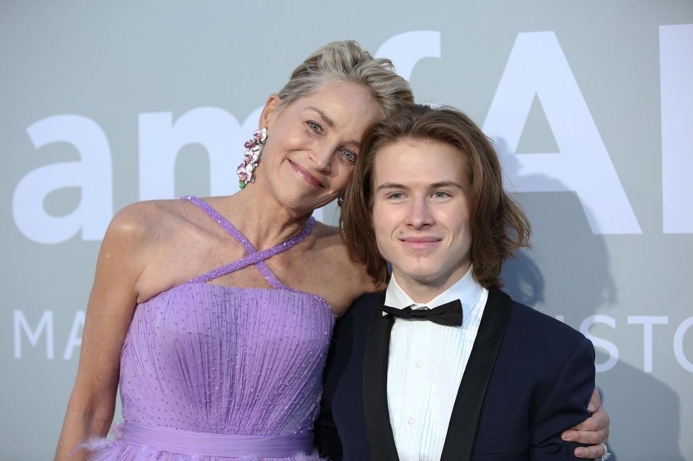 Sharon Stone je obeležila poseben dan in objavila redke družinske ...