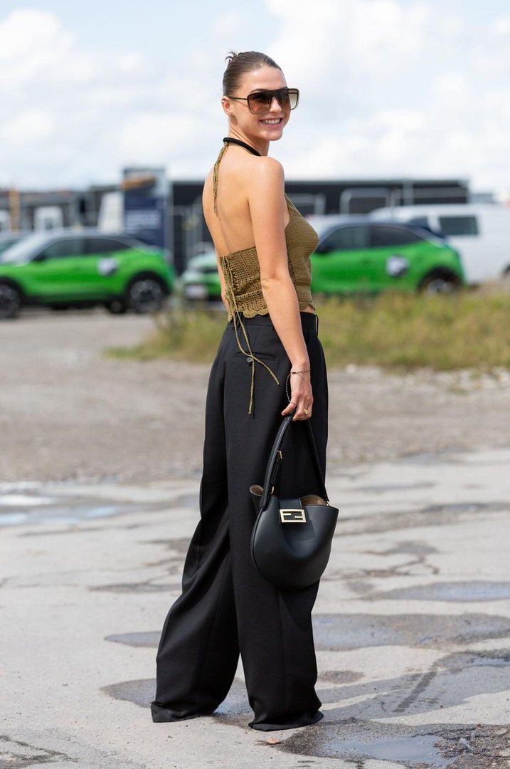 Seksi in neustavljivo eleganten: Ta ženstveni trend poletnih topov ...