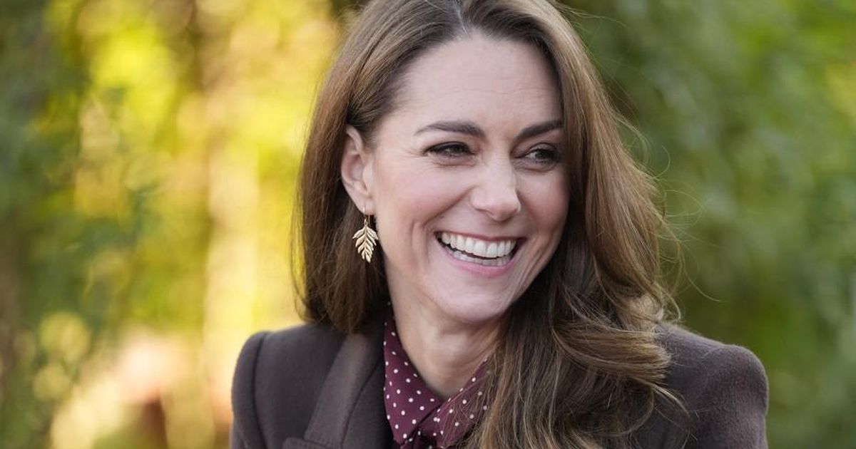 Kate Middleton na praznovanju 43. rojstnega dne sijoča v ležerni ...