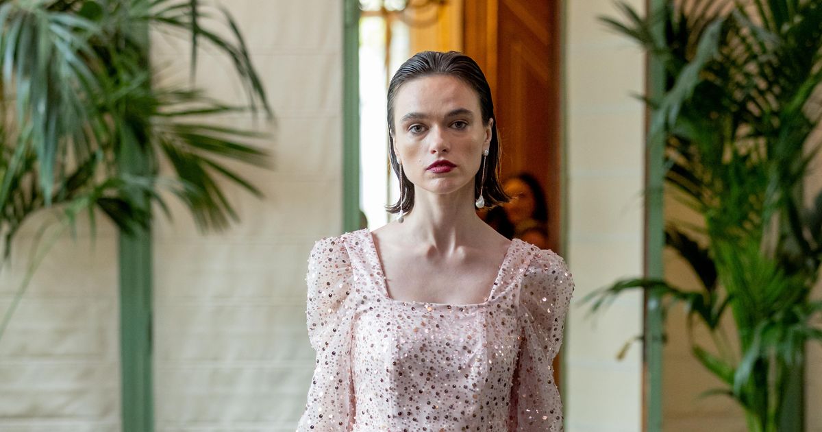 Amanda Garrett - Novice - Elle.si